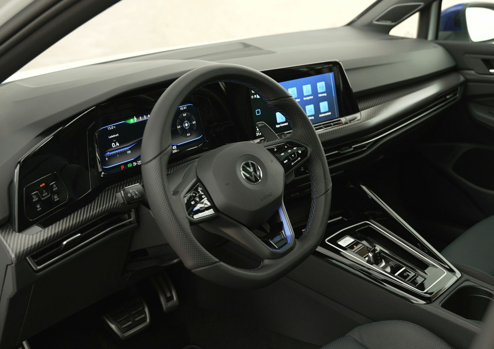 2022 Vw Golf R Interior
