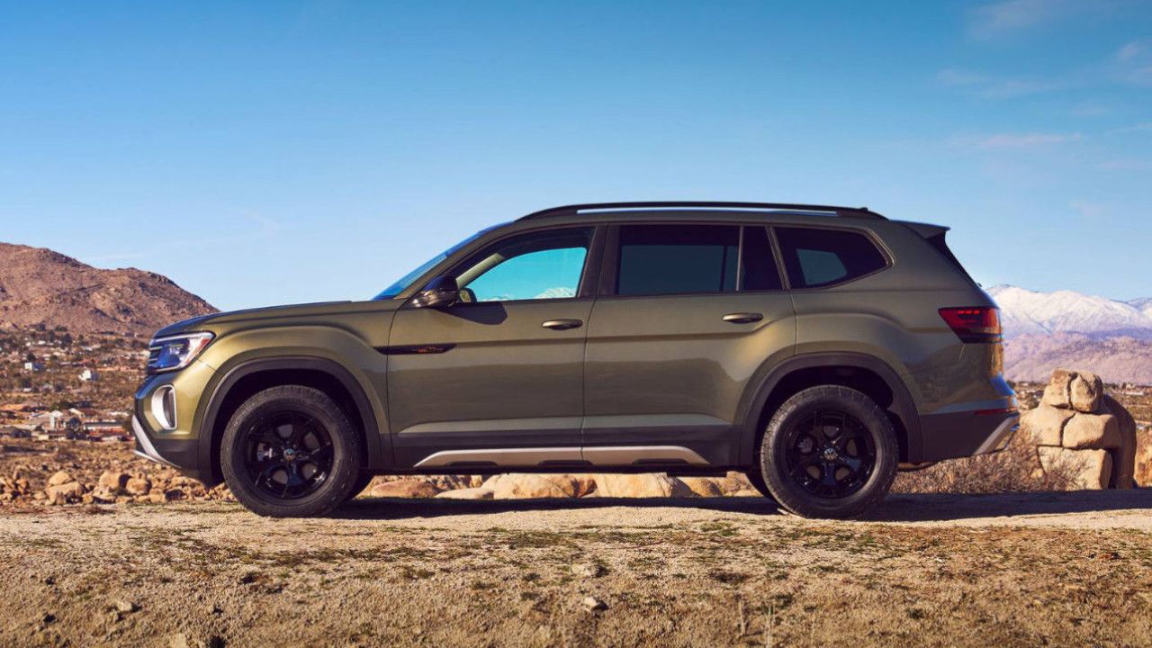 Volkswagen Atlas vs Atlas Cross Sport 2025: differences | Arbour VW