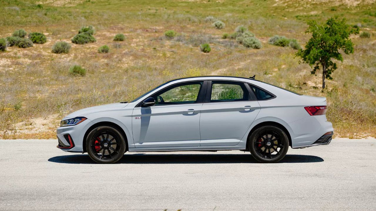Volkswagen Jetta vs. Jetta GLI: A Comparaison | Complexe VW 440