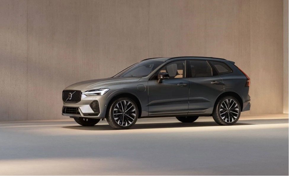 Discover the 2026 Volvo XC60 in Canada: Scandinavian Luxury Meets Urban ...