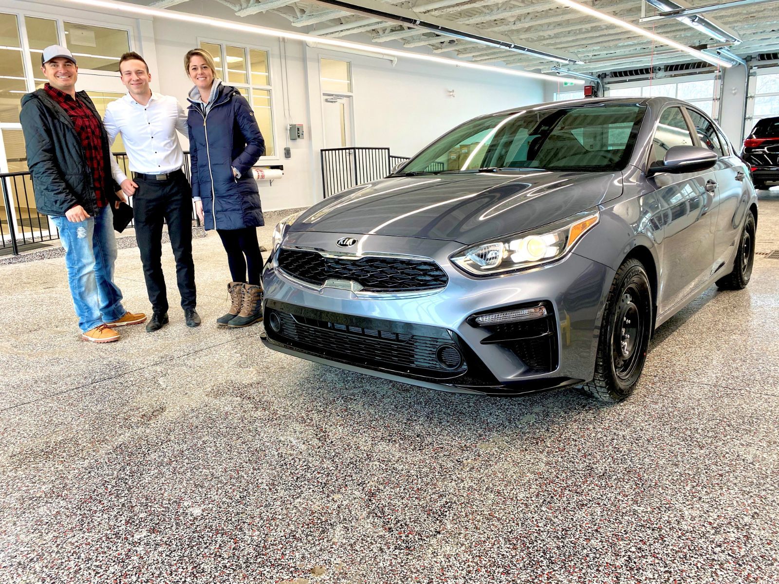 MELISSA HELMS dit Leur 2e véhicule chez KIA DES LAURENTIDES ! à Mirabel ...
