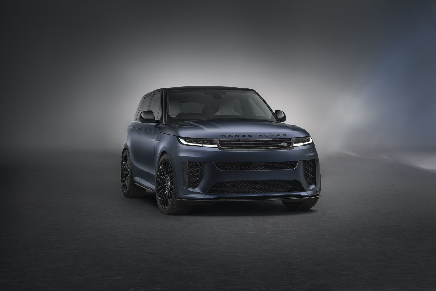 The Ultimate Performance SUV: Range Rover Sport SV Edition Two ...
