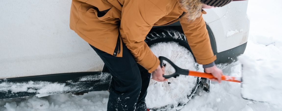 Your Winter Emergency Kit: 10 Essentials for Your Vehicle | Dilawri