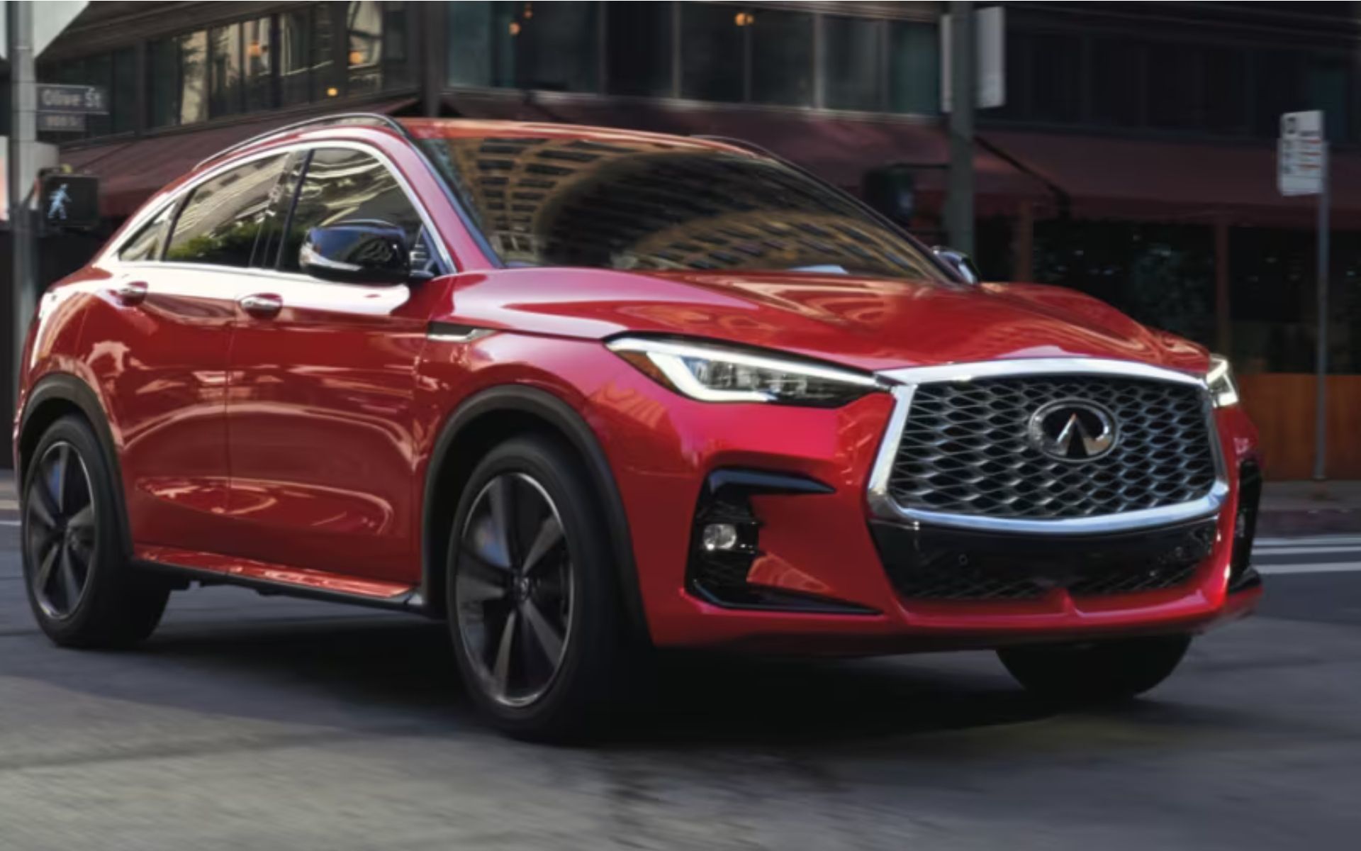 INFINITI Regina | 2024 Infiniti QX80 vs 2024 Lincoln Navigator