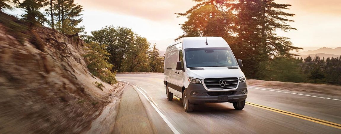 Mercedes-Benz Boundary | 2024 Mercedes-Benz Sprinter 3500 vs. 4500: A ...