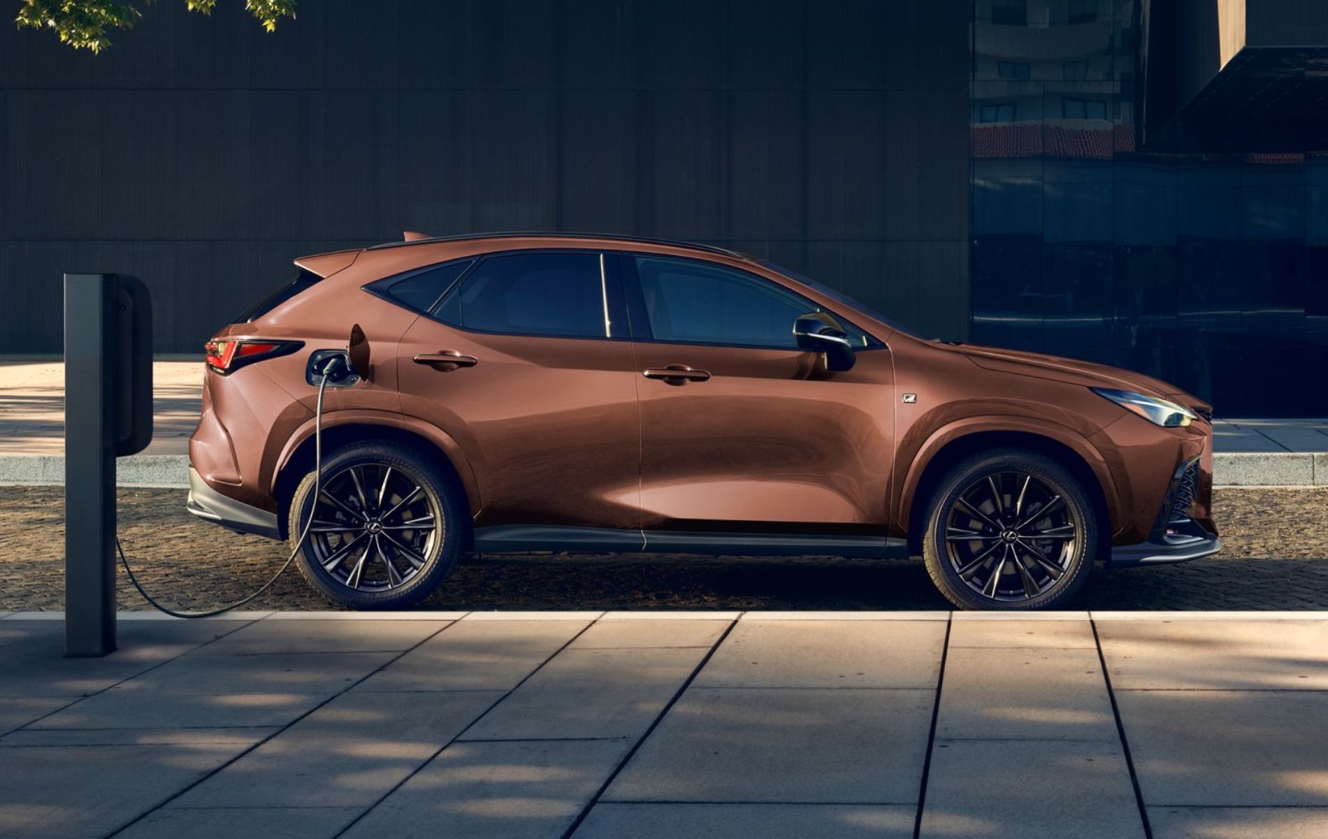 Lexus Laval | Lexus LX 2024 : un VUS de luxe aux performances ...