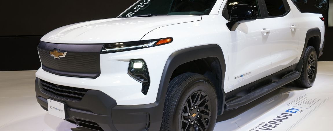 What’s New in the 2025 Chevrolet Silverado EV? 792 km Range and Updated ...