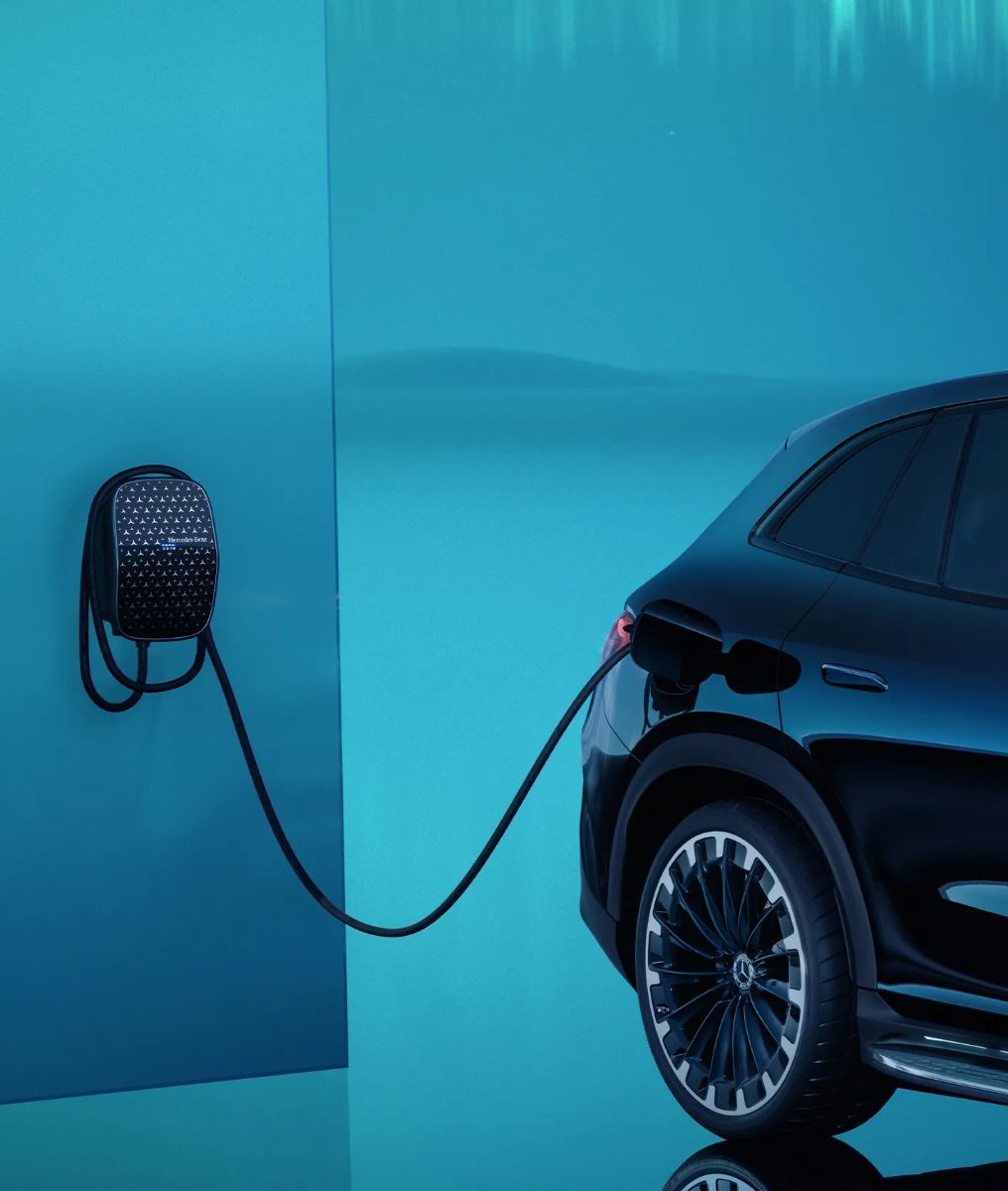 Mercedes Expands EV Charging Network To Include Tesla Superchargers