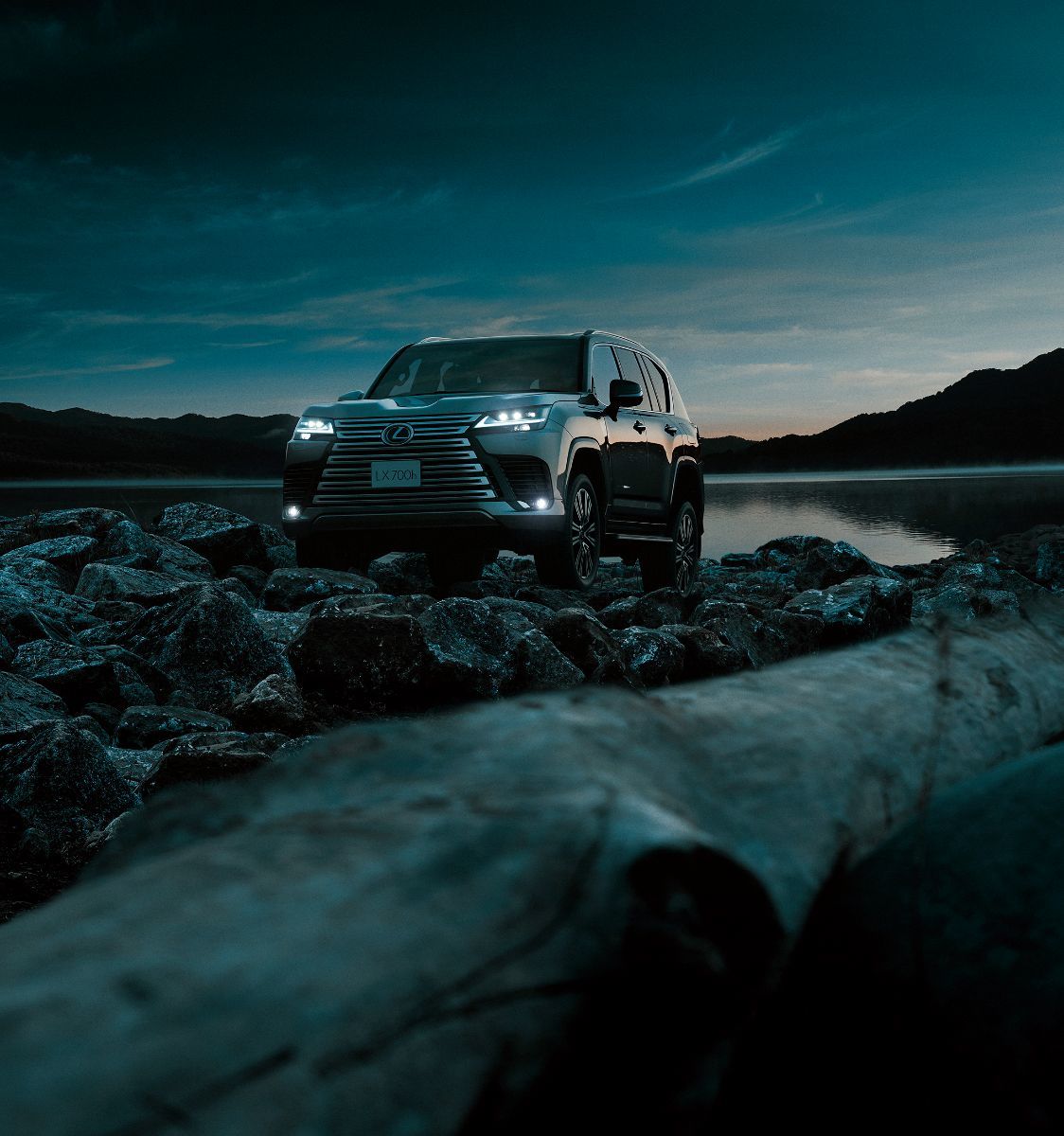 What to know about the Executive VIP package on the 2025 Lexus LX 700h?