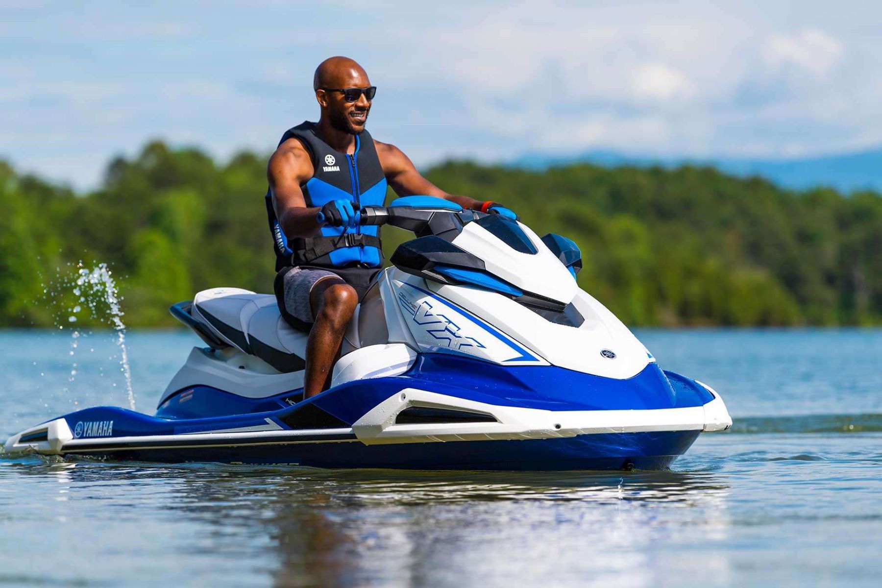 Centre du sport Lac-St-Jean à Alma | La gamme Yamaha WaveRunner 2021 ...