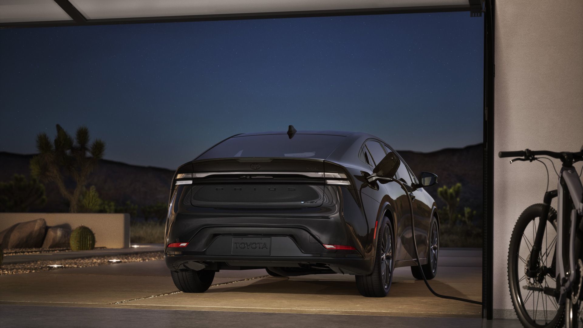 Montreal's Plug-in Hybrid Solution: 2026 Toyota Prius PHEV Balances ...