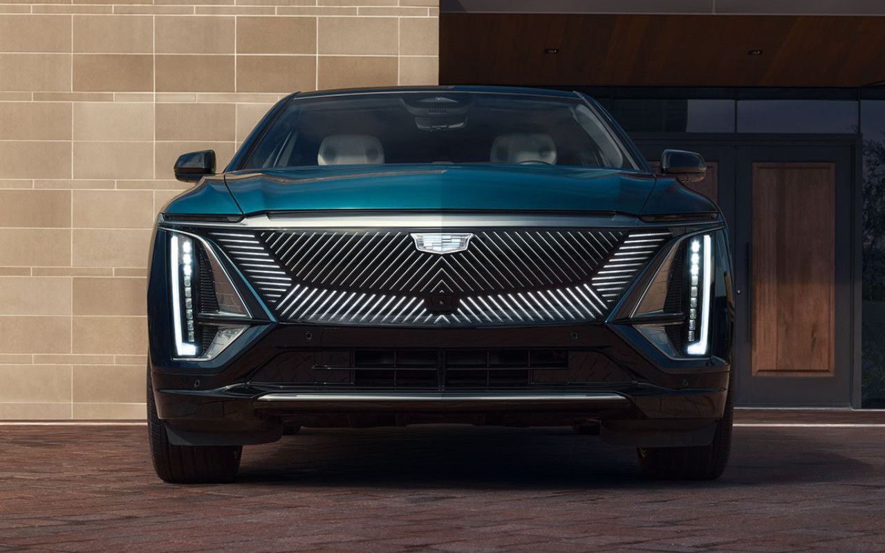 Les meilleurs VUS électriques 2025 | Brossard Cadillac