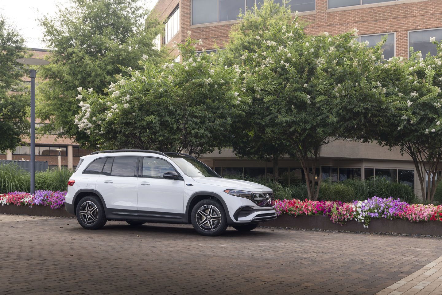 Guide de la gamme des SUV électriques Mercedes-Benz 2023 : Présentation des nouveaux EQB, EQE ...