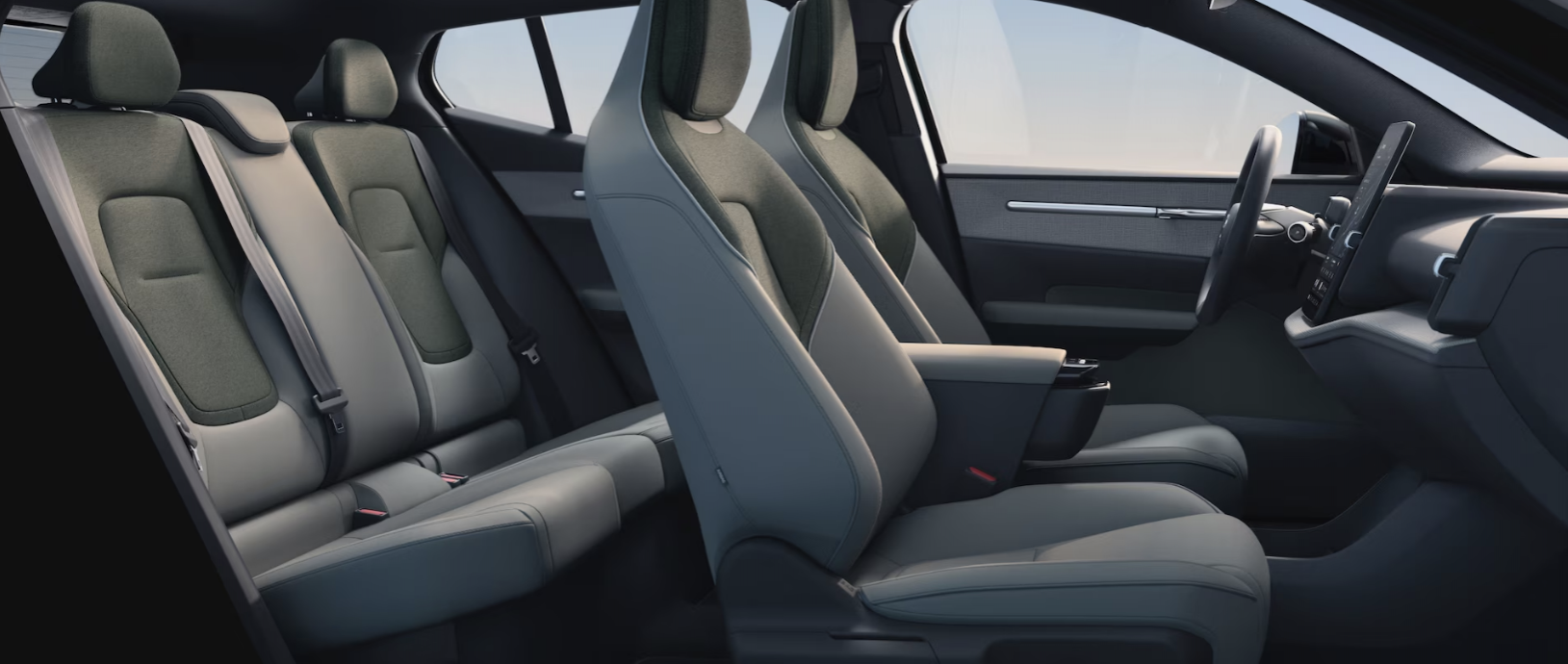 The Volvo EX30: a brightly coloured model | Volvo Cars Saint-Léonard in ...