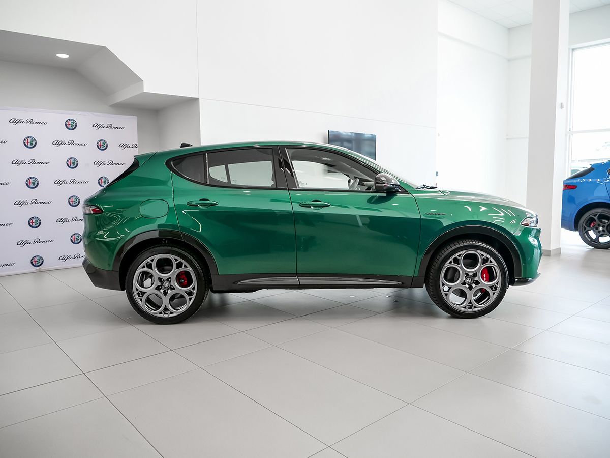 Scotti Alfa Romeo in Montreal | 2024 Alfa Romeo Tonale PHEV Veloce ...