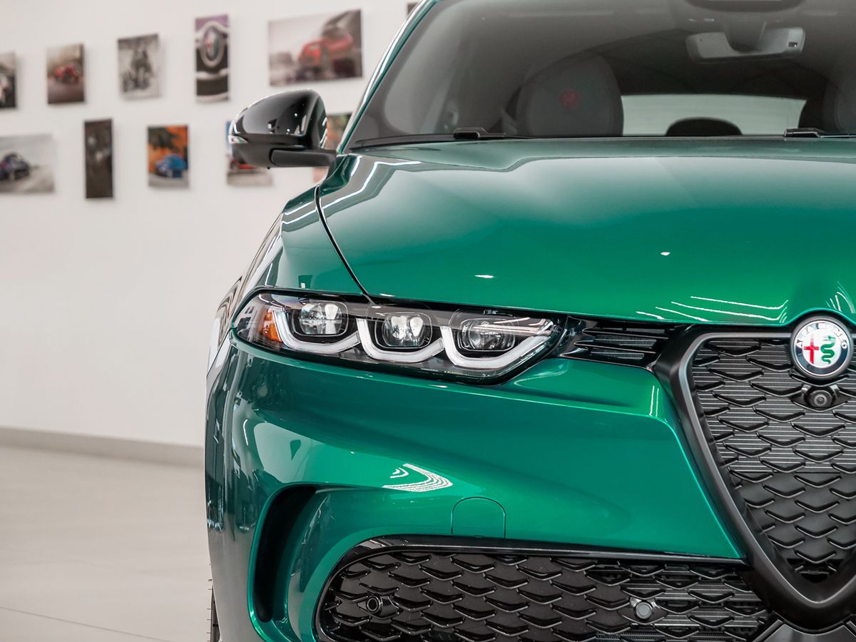 Scotti Alfa Romeo in Montreal | 2024 Alfa Romeo Tonale PHEV Veloce ...