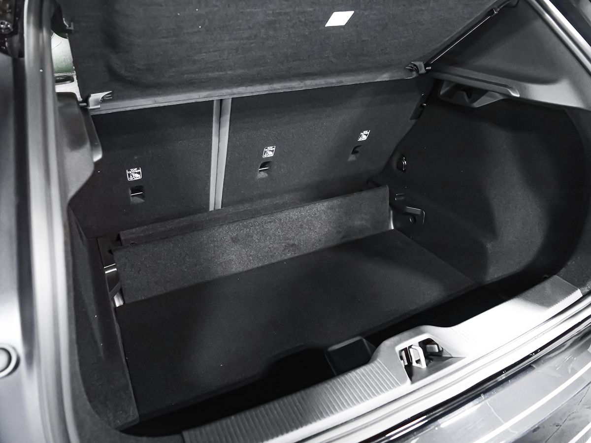 2025 Volvo EX30 - Onyx Black - Pictures