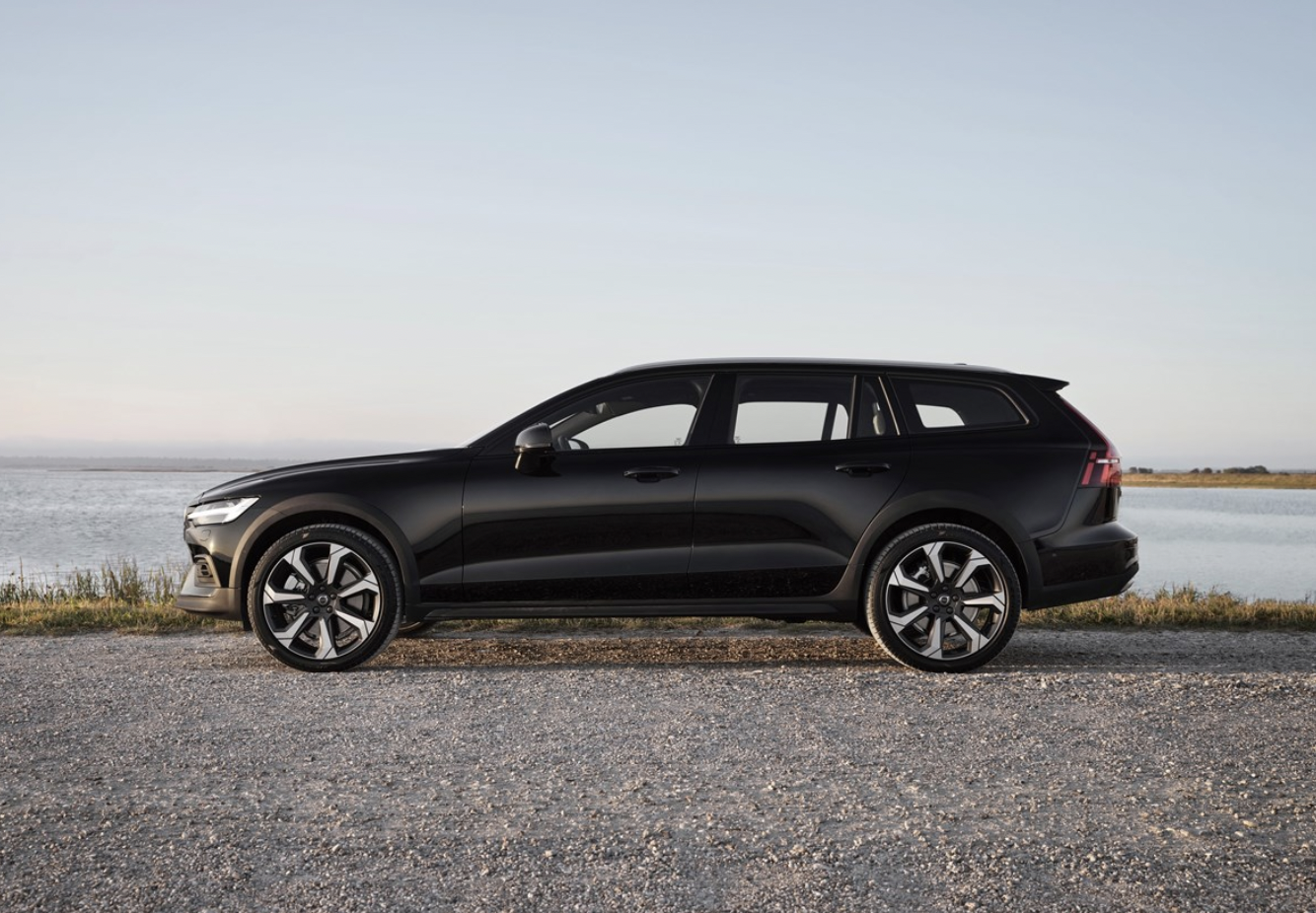 2026 Volvo V60 & V90 Cross Country: the end of an era at Volvo?