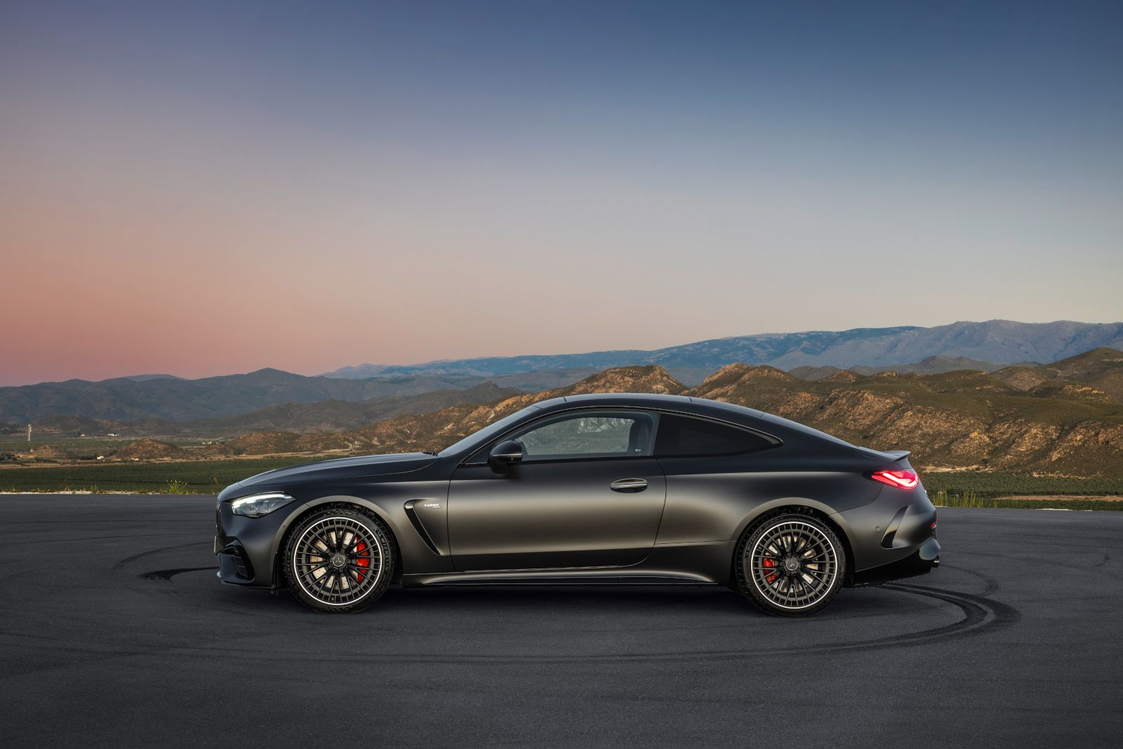 Mercedes-Benz St-Nicolas | Guide complet de la Mercedes-AMG CLE 53 2025