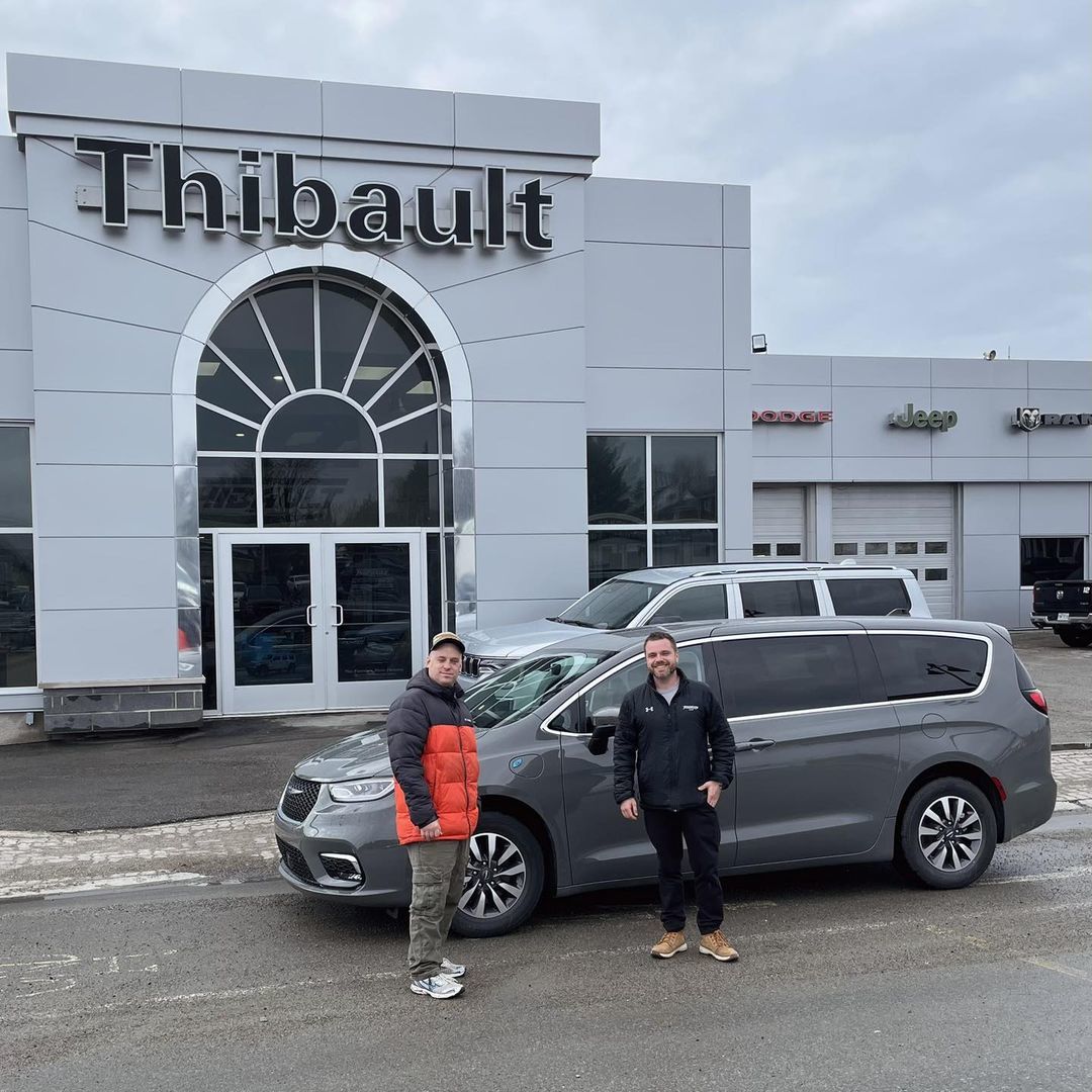 Jonathan Touchette says Pacifica Touring Hybride | Thibault Chrysler ...