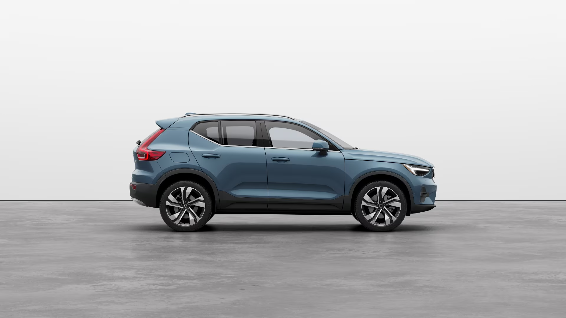Volvo XC40 Recharge – Luxury electric SUV in West Island