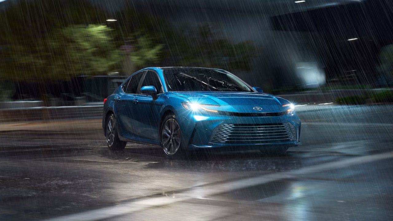 2026 Toyota Camry Hybrid: Price and Technical Specifications