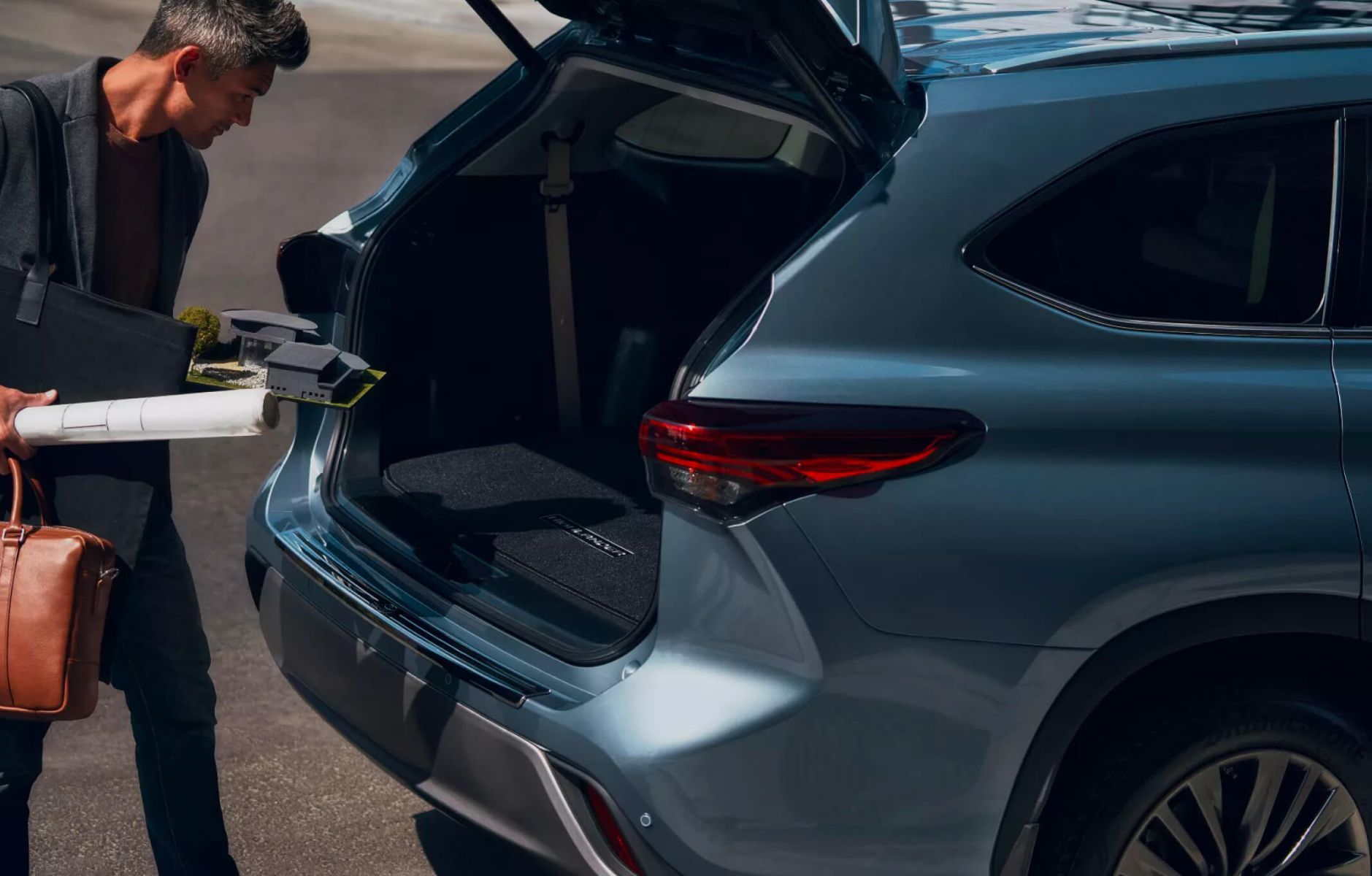 Experience The 2022 Toyota Highlander And Highlander Hybrid In Goderich ...