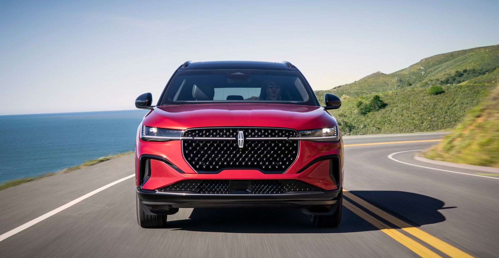 2024 Lincoln Nautilus vs new 2025 Lincoln Aviator: Shared Featu