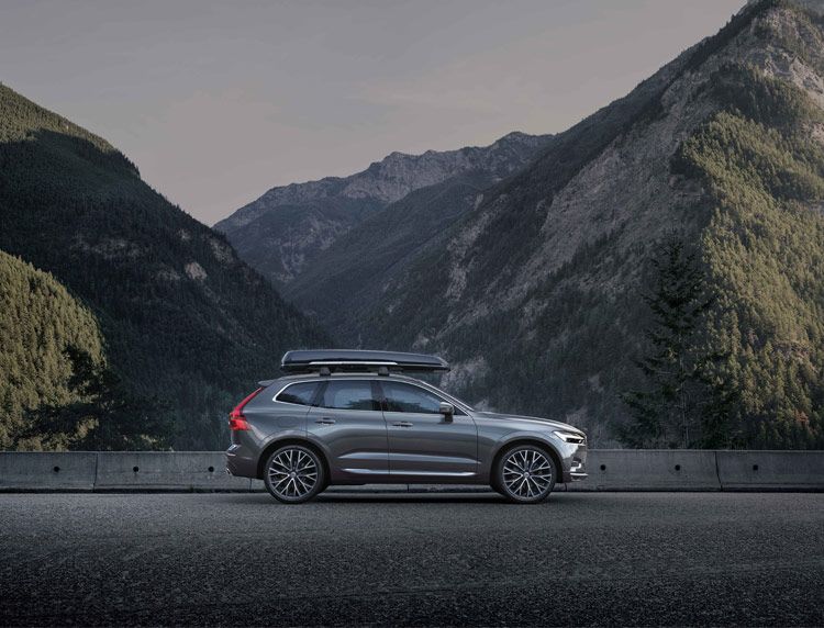 VOLVO ROOF BOX AND LOAD CARRIER | Volvo Cars Saint-Léonard in Montreal