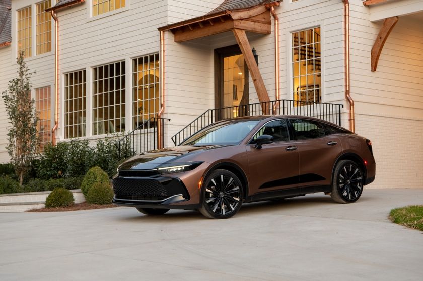 Île-Perrot Toyota in Pincourt & L'Île-Perrot | The Toyota Crown will ...