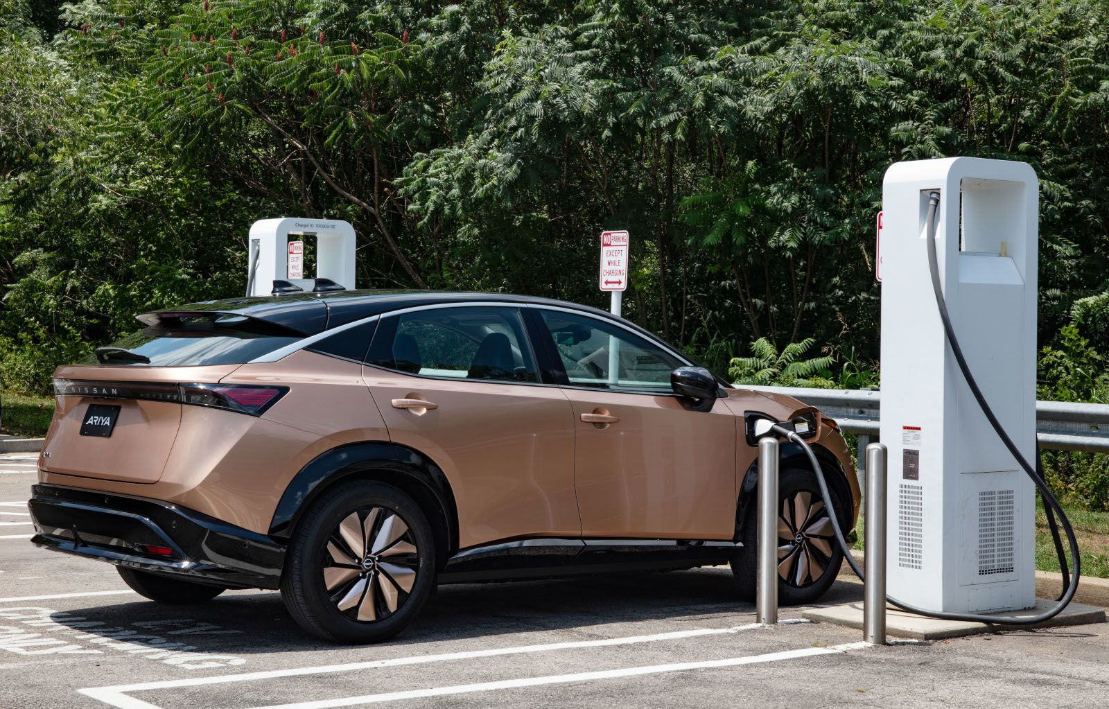 Nissan wants to make public EV charging easier in Canada