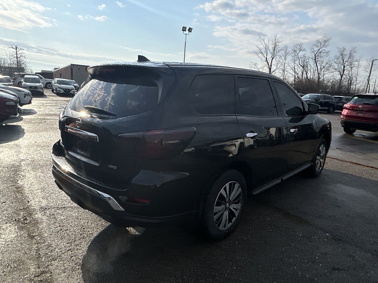 401 Dixie Nissan in Mississauga | 2019 Nissan Pathfinder S V6 4x4 at