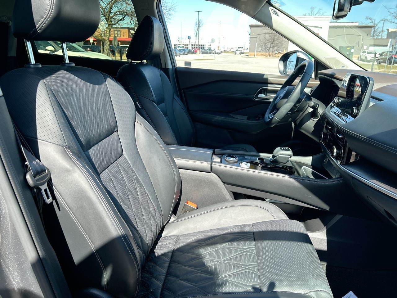 401 Dixie Nissan in Mississauga | 2023 Nissan Rogue Platinum