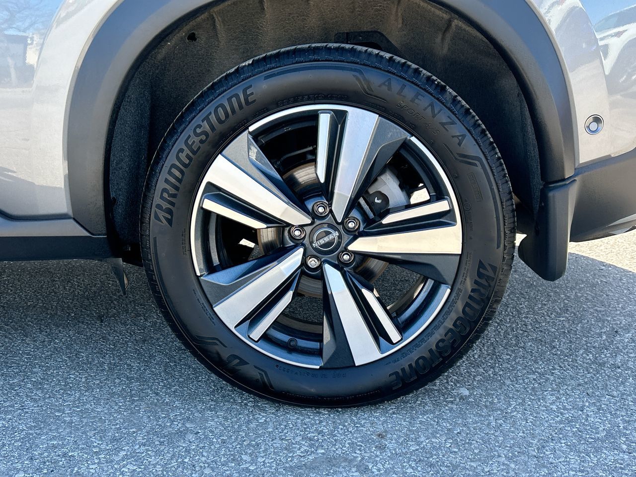 401 Dixie Nissan in Mississauga | 2023 Nissan Rogue Platinum