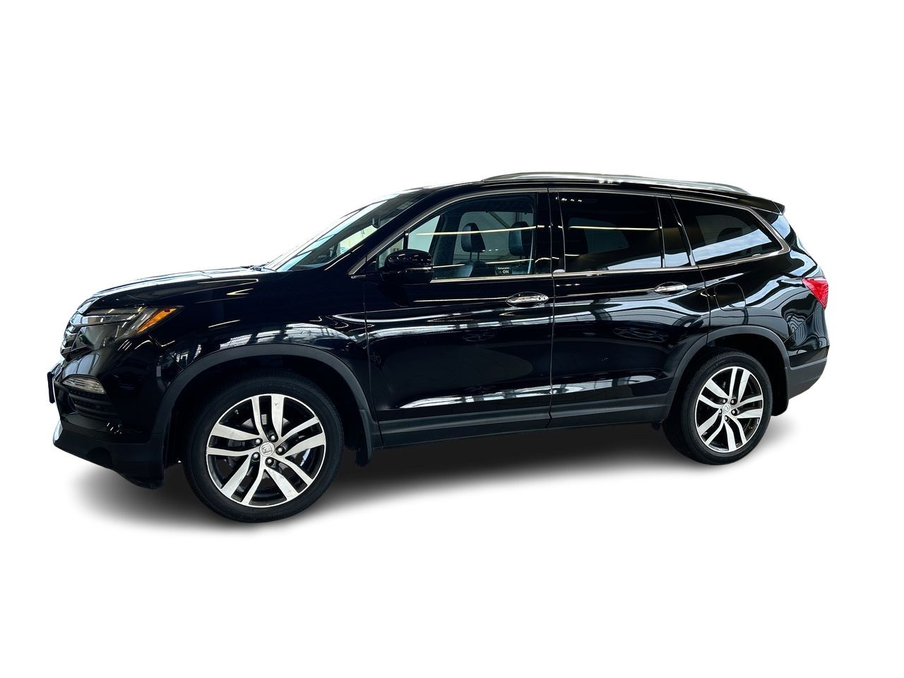 North Vancouver Nissan | 2018 Honda Pilot Touring 9AT