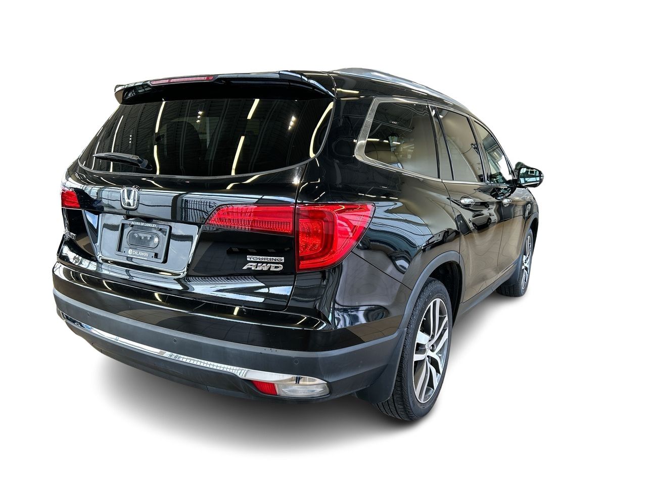 North Vancouver Nissan | 2018 Honda Pilot Touring 9AT