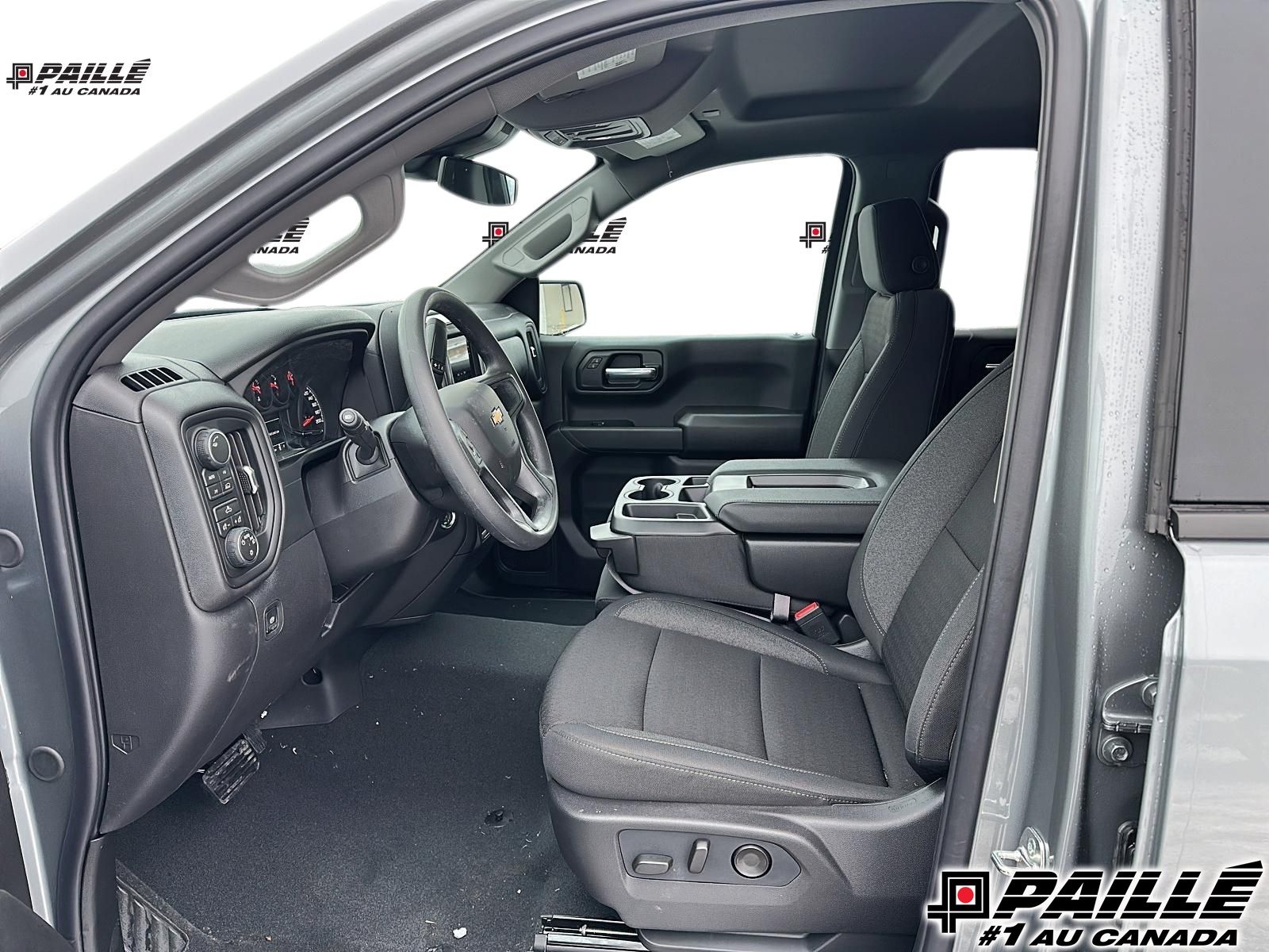 Paillé GM Berthierville | Chevrolet Silverado 1500 Custom 2026 #262182