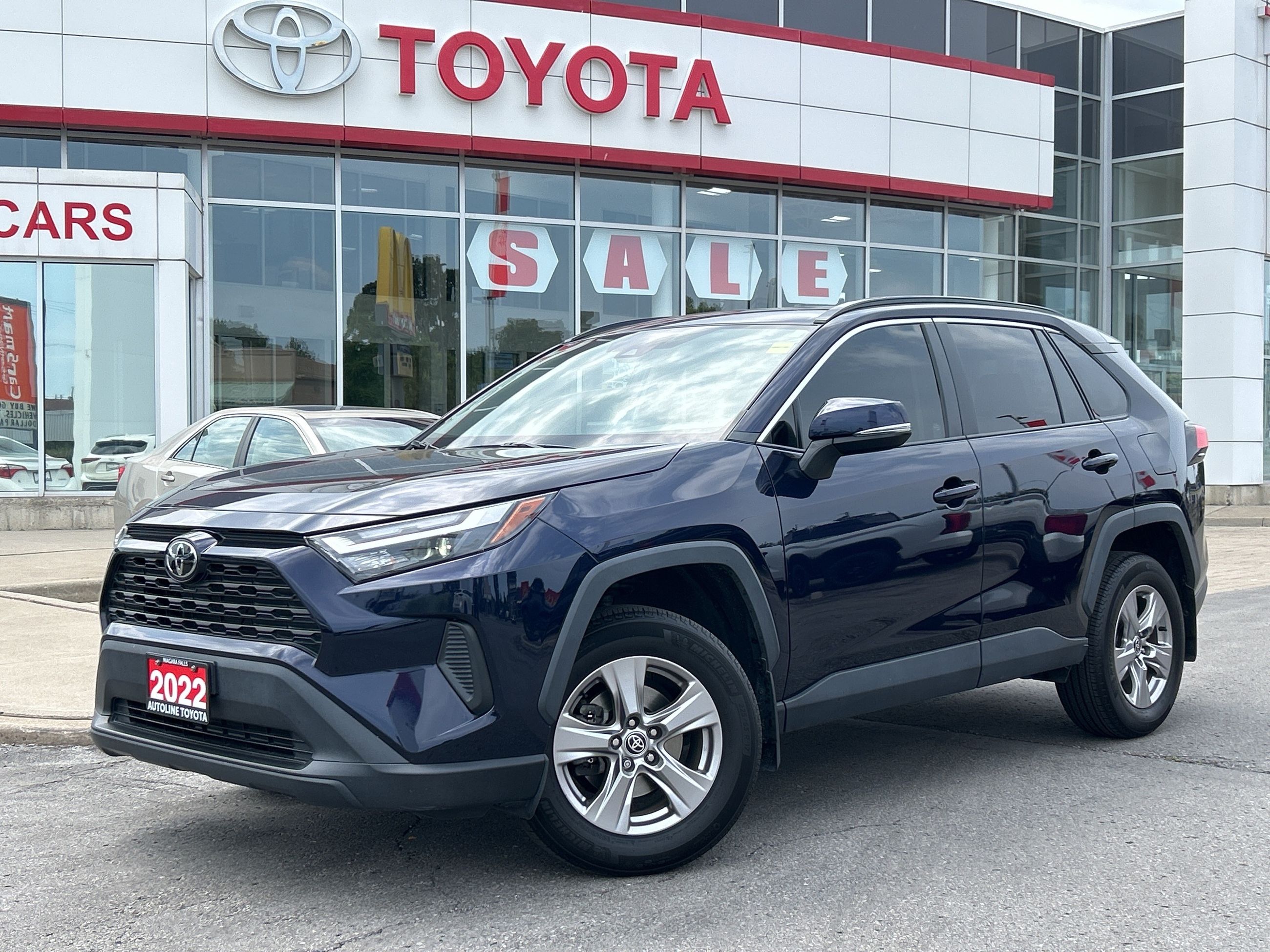 Autoline Toyota in Niagara Falls | 2022 Toyota RAV4 XLE #U4480