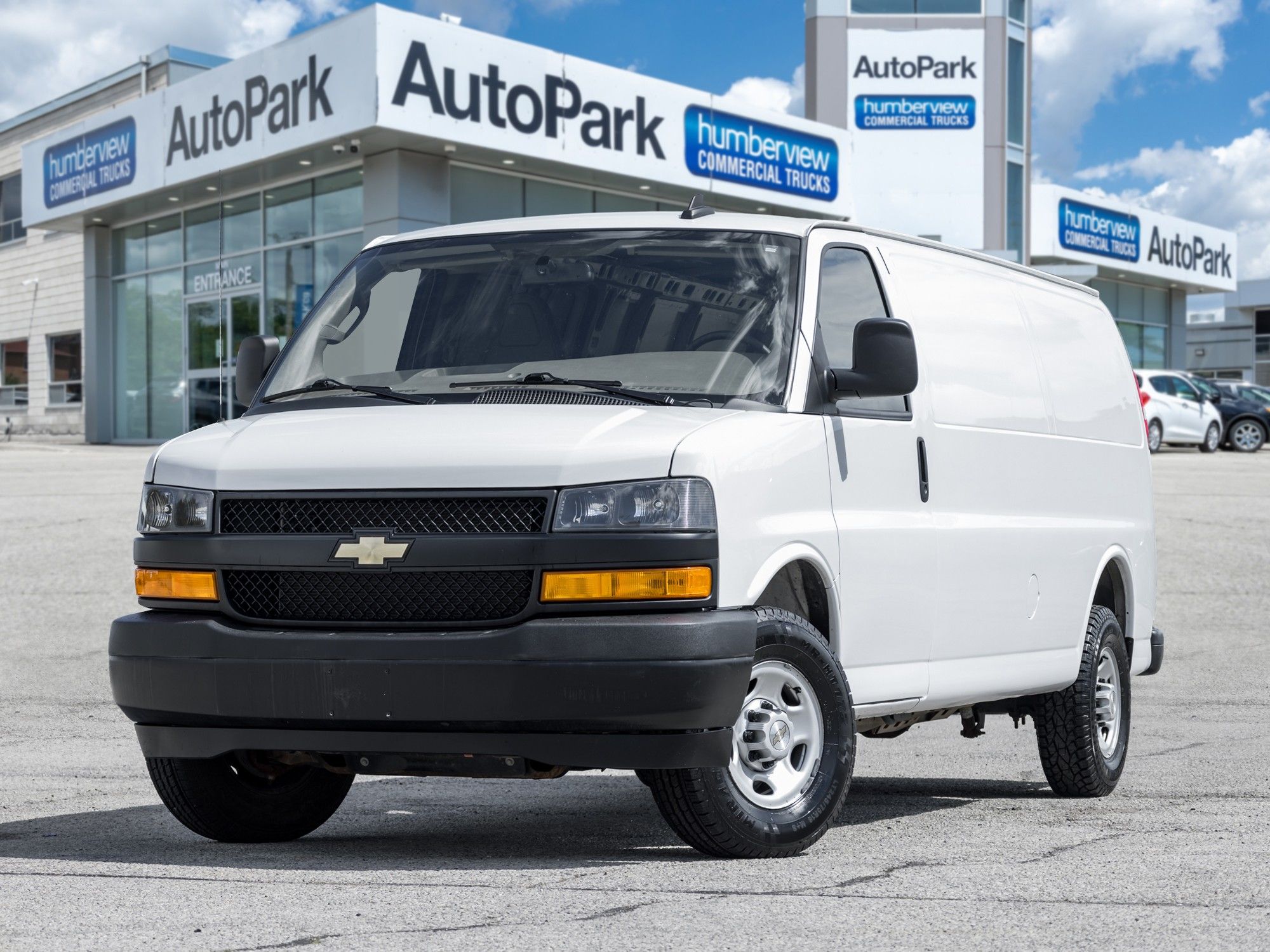 2022 Chevrolet Express 2500 Work Van | #CTDR5211 | Humberview Group in Ontario