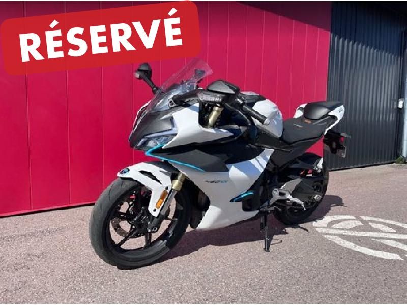 Centre du sport Lac-St-Jean à Alma | CF Moto 450SS 2024 d'occasion à vendre