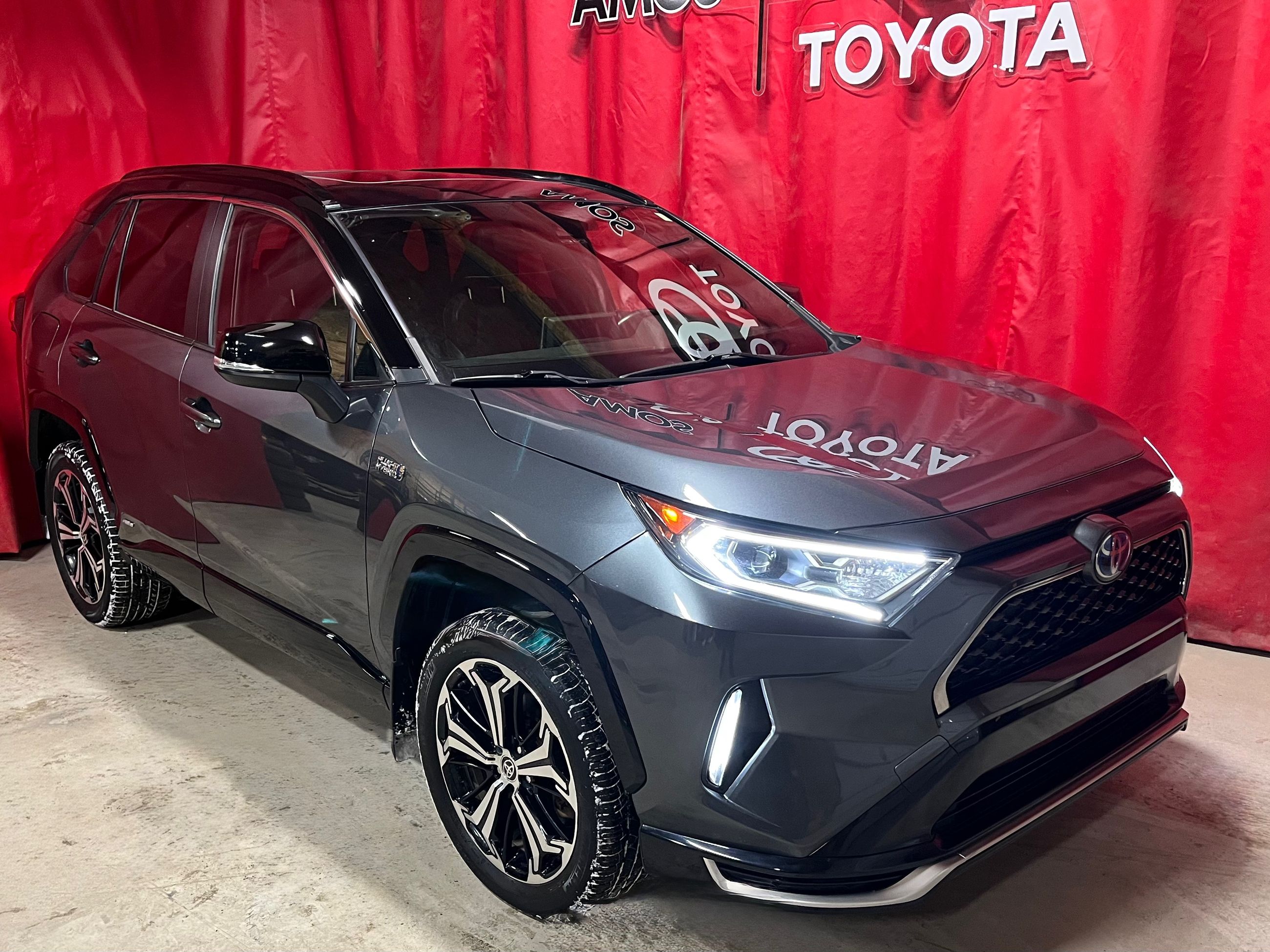 Amos Toyota à Amos | Toyota RAV4 Prime XSE AWD 2021 #24327A
