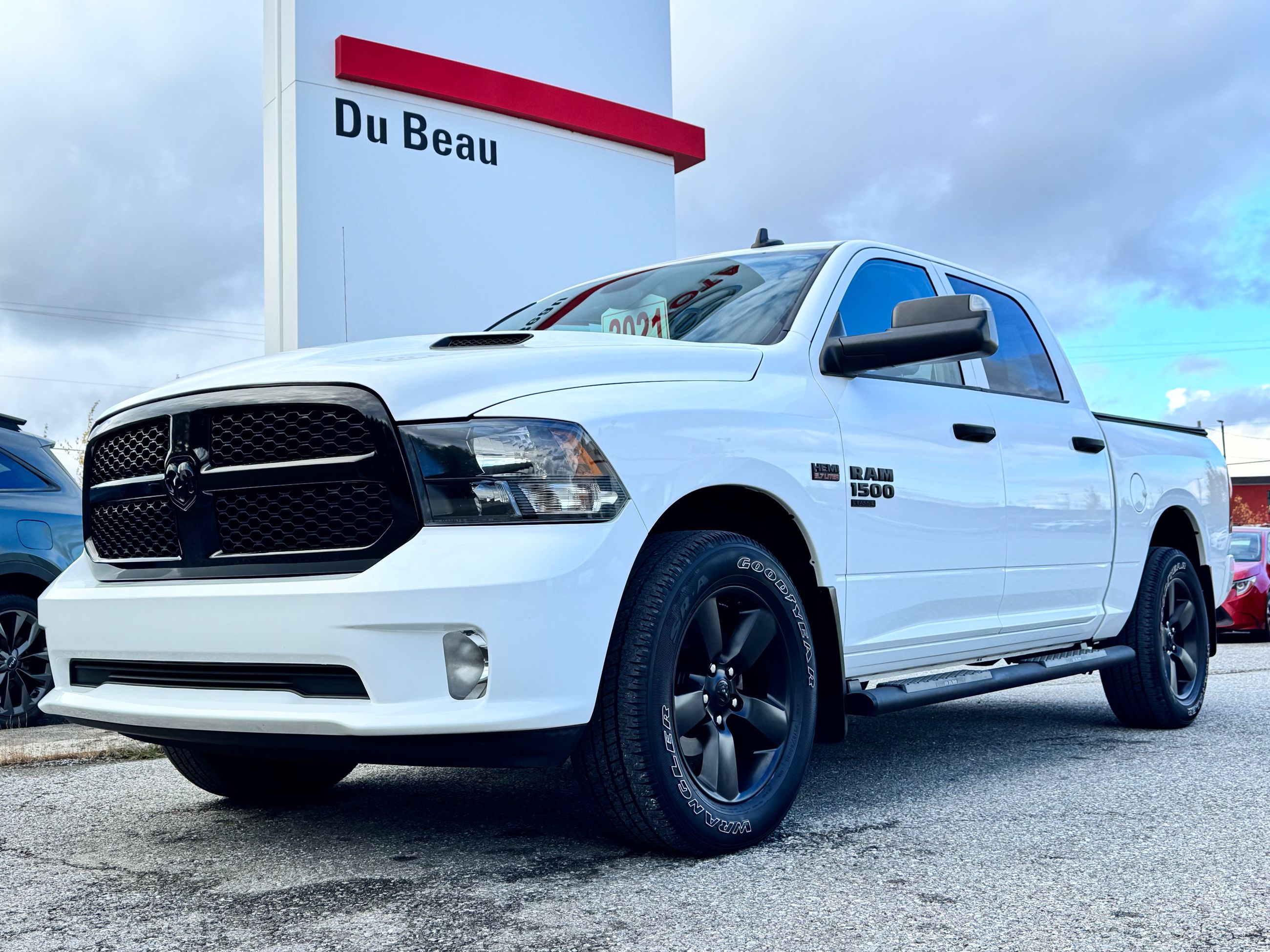 Du Beau Toyota à Thetford Mines | Ram 1500 Classic TRADESMAN 4X4 5.7 / TRÈS BAS KILOS 45.500KM ...