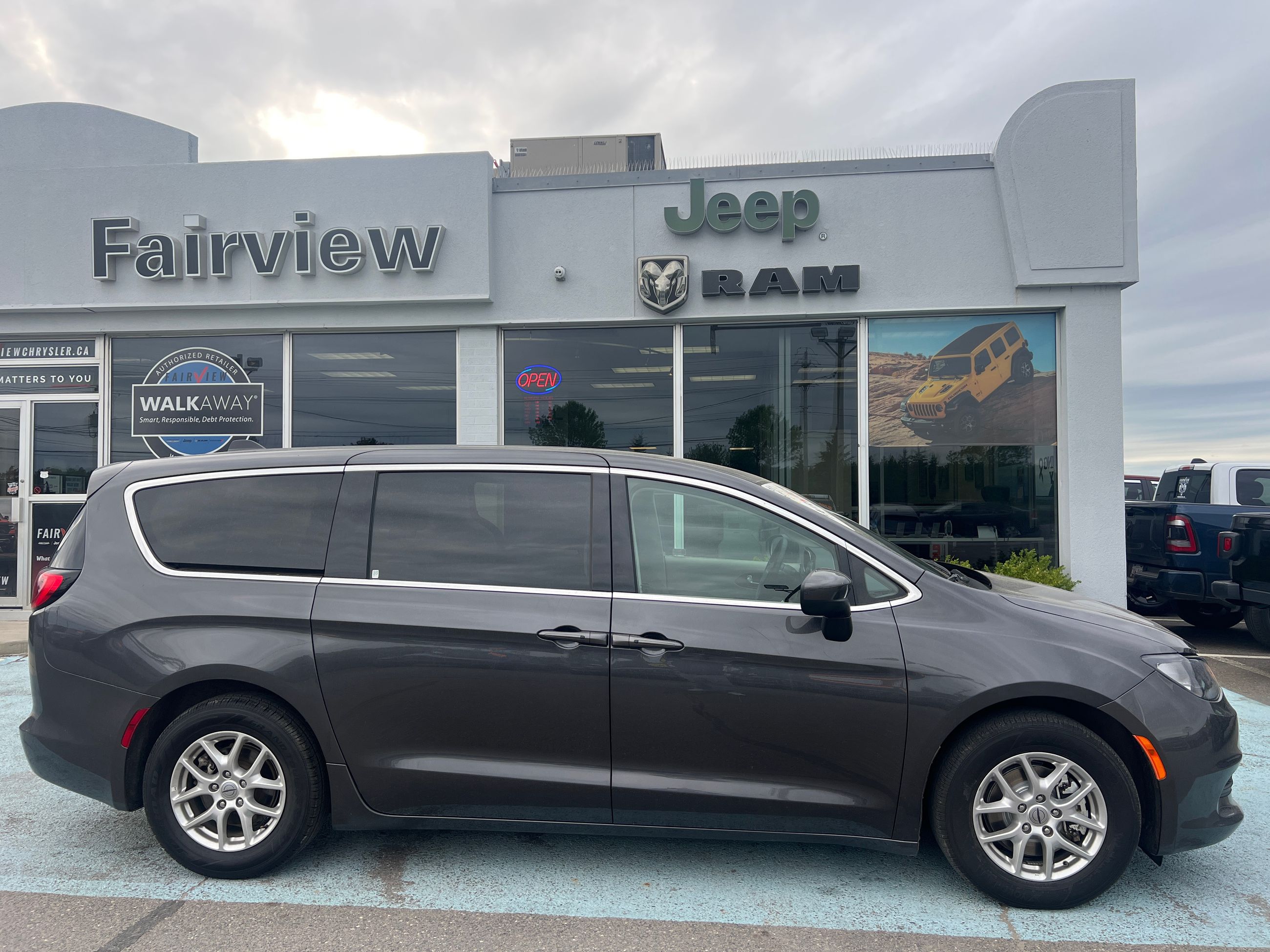 Fairview Dodge Jeep Chrysler à Fredericton | Chrysler Grand Caravan SXT ...