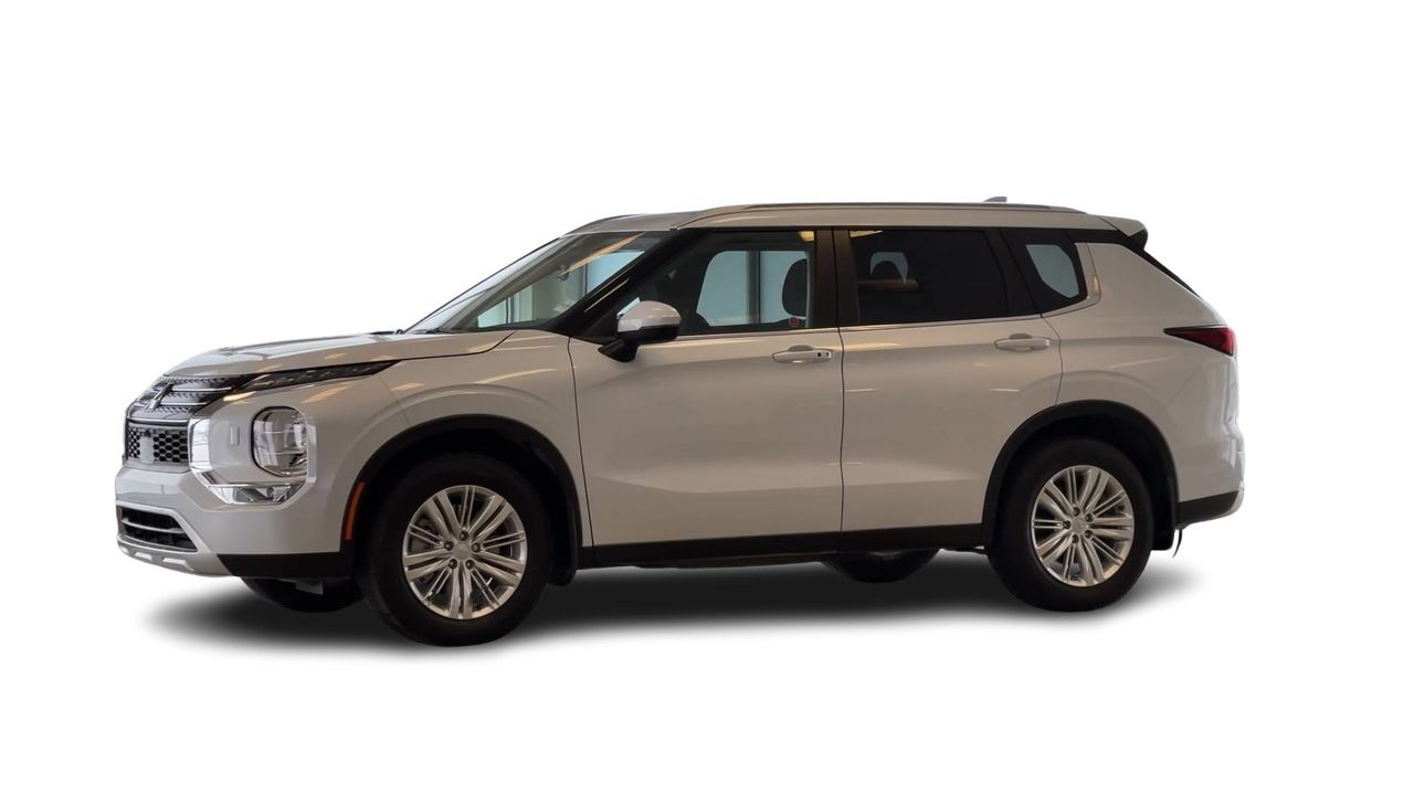Regina Nissan | 2024 Mitsubishi Outlander SE S-AWC, Heated Seats, Sunroof;