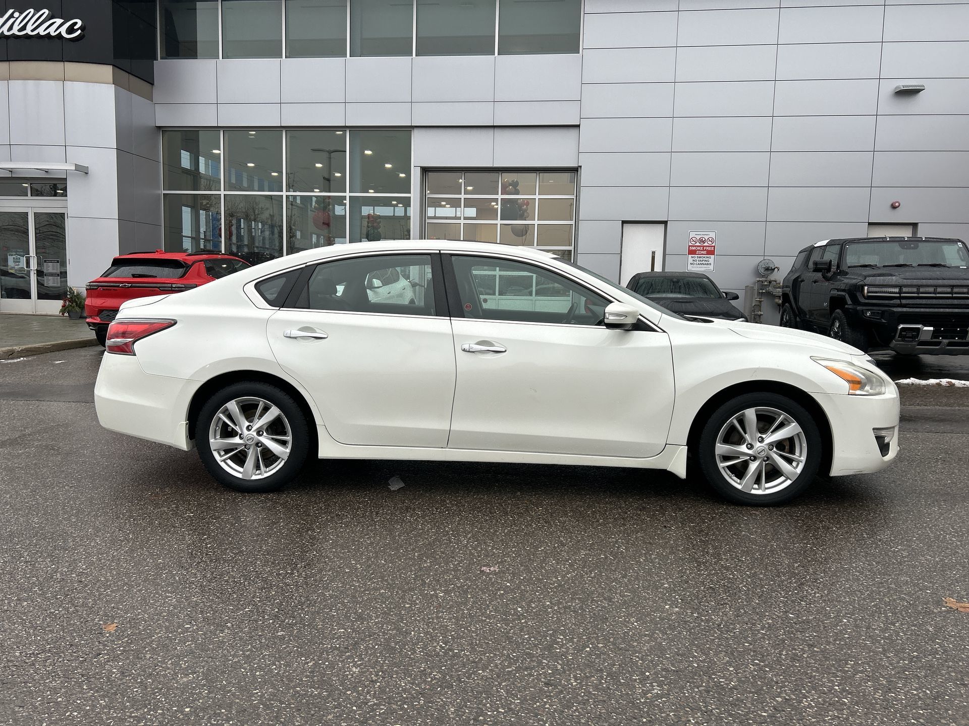2014 Nissan Altima Sedan 2.5 SL CVT | #4110A | Dilawri INEOS Grenadier