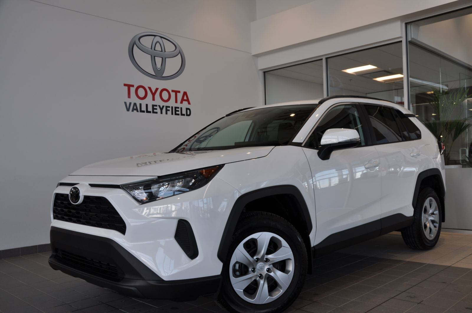 Toyota RAV4 LE FWD 2019 usagé à vendre à Salaberry-de-Valleyfield ...