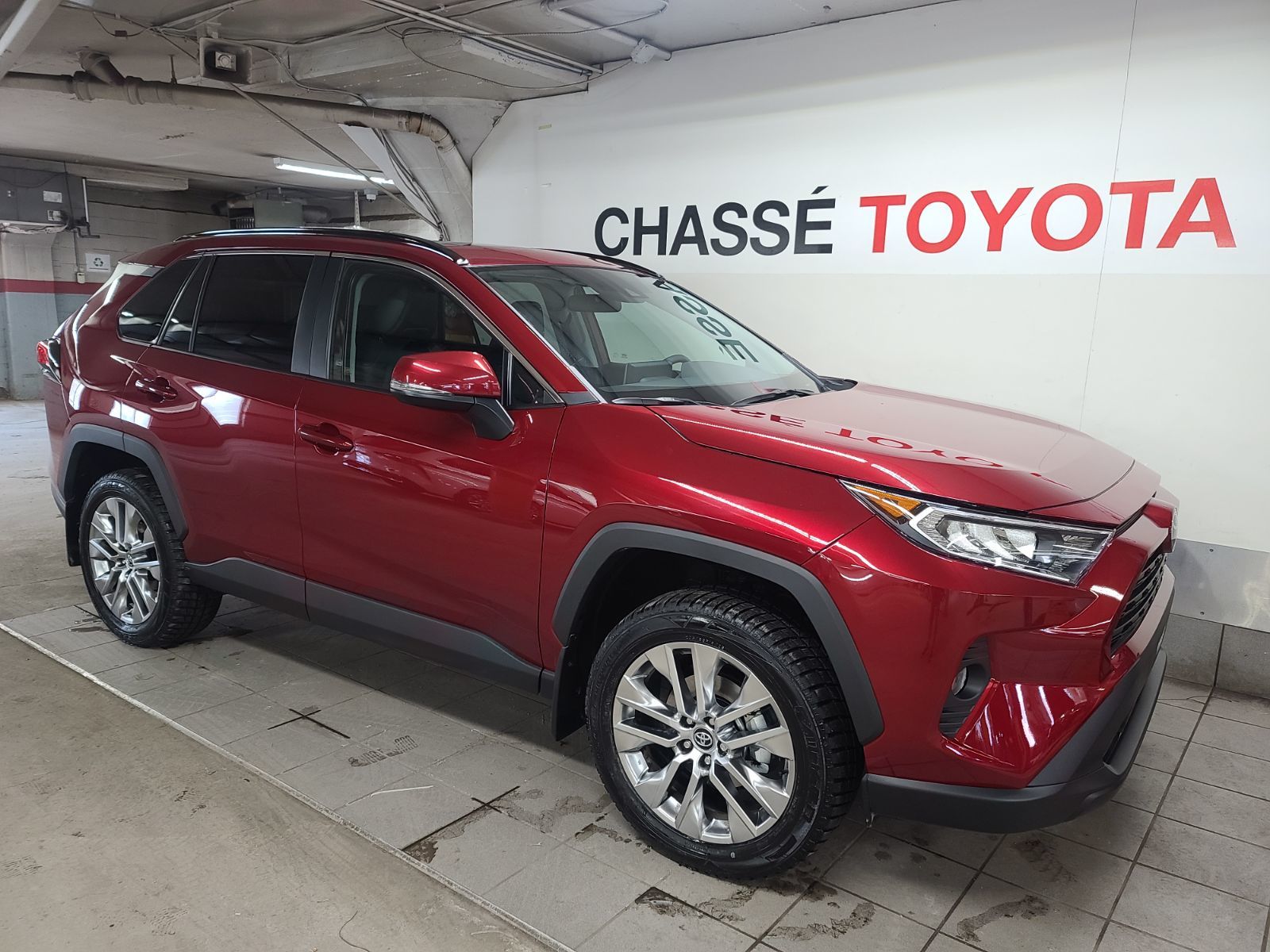 Toyota RAV4 XLE PREMIUM AWD 2021 usagé à vendre à Montréal - 39992.0 ...