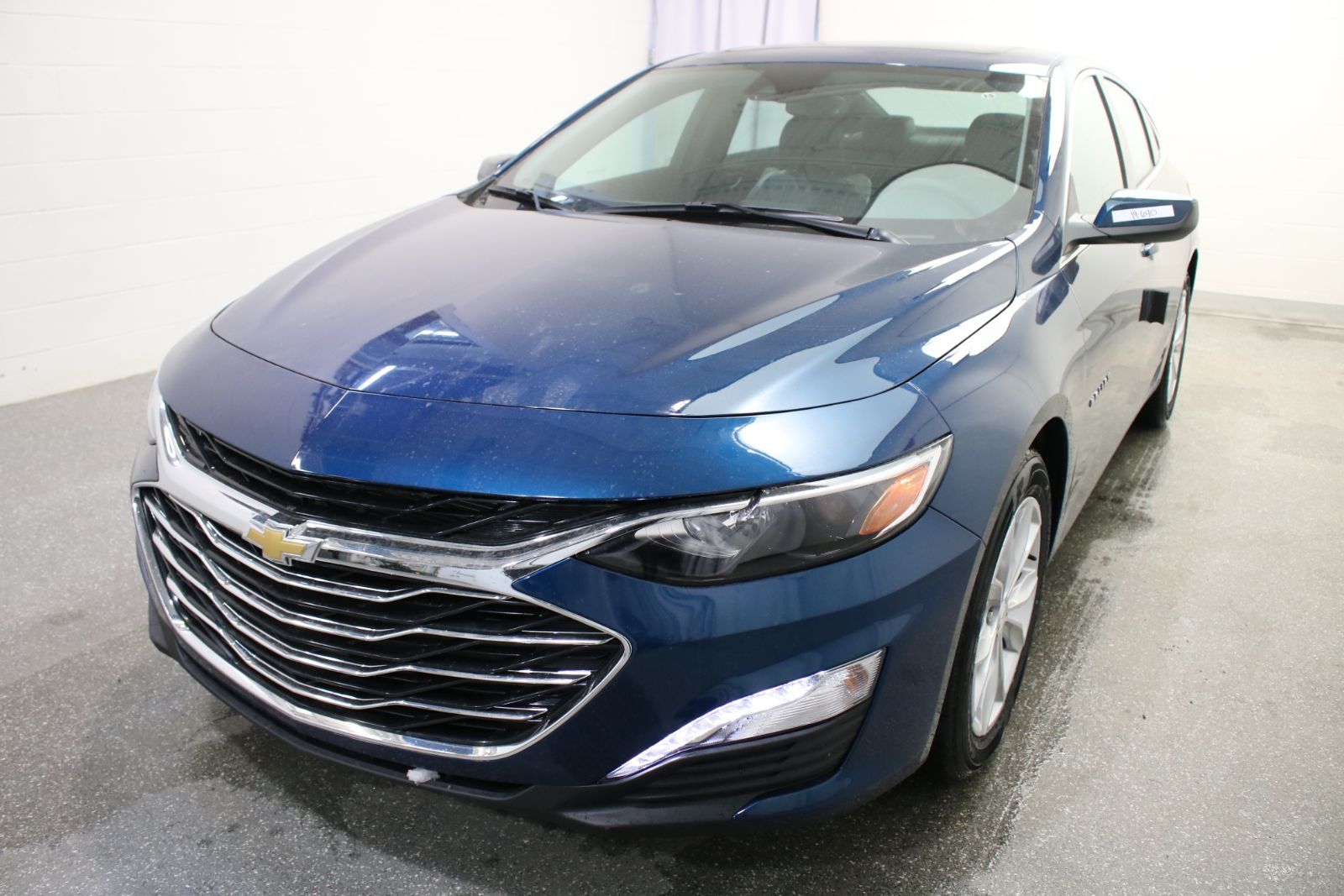 Chevrolet Malibu LT 2019 Bleu neuf - 32895.0$ | Grenier Chevrolet Buick ...