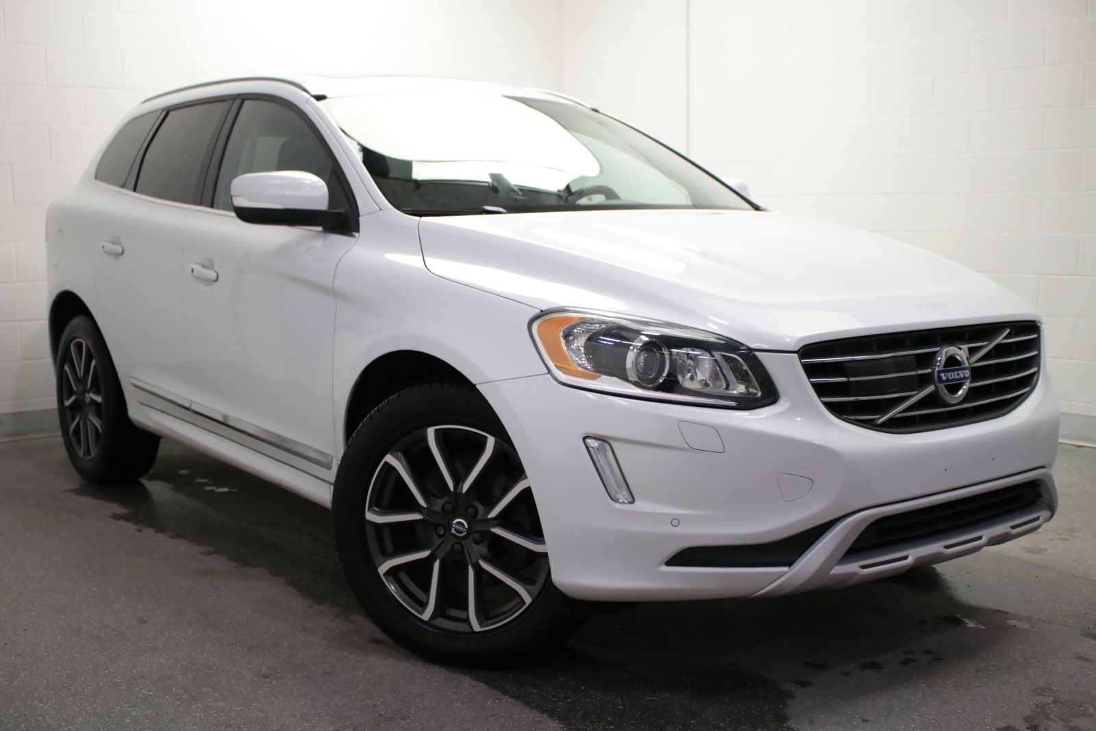 Volvo XC60 T5 Special Edition Premier AWD 2016 Blanc 81 500 KM - 24449. ...