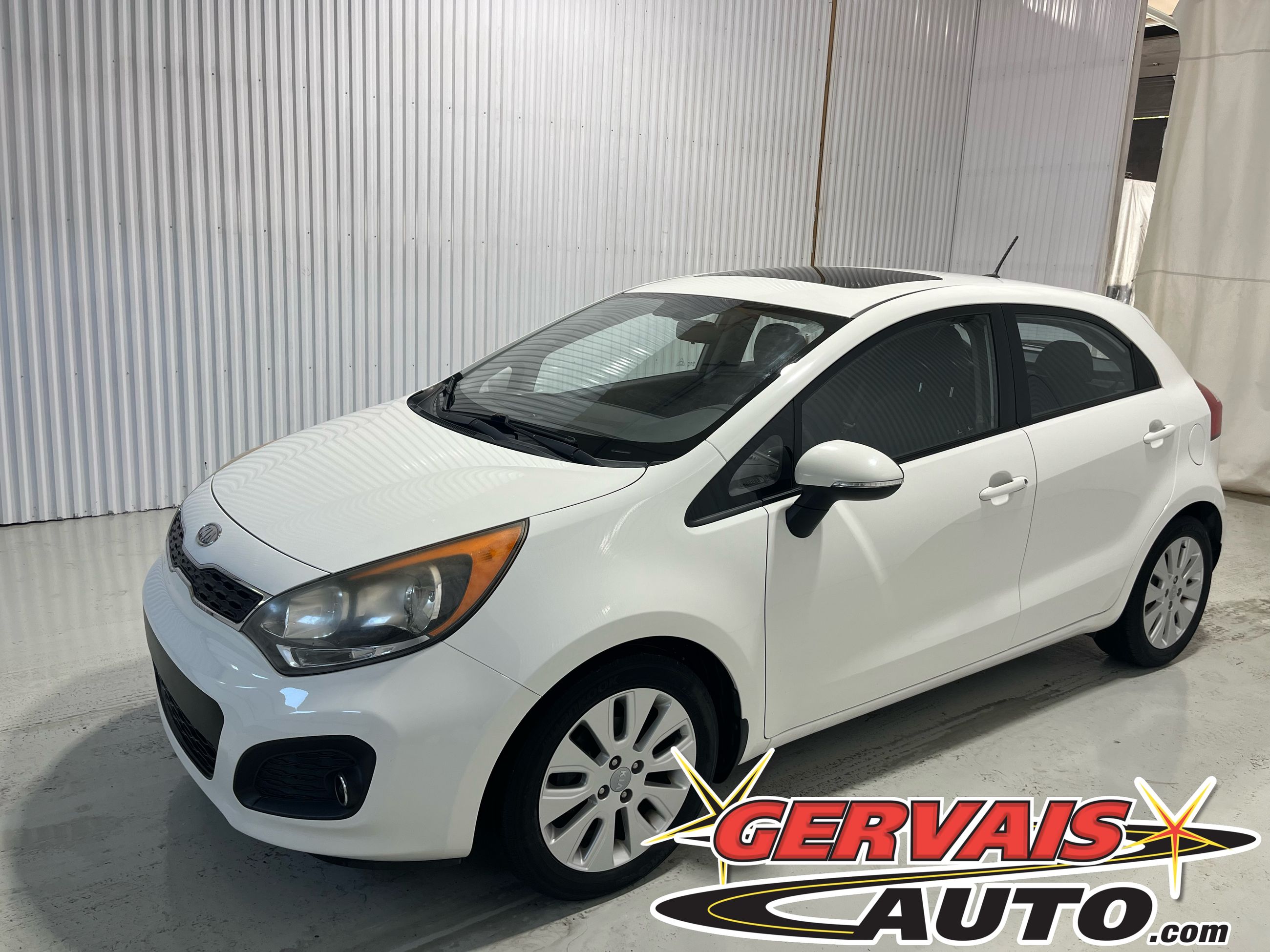 2013 Kia Rio 5 EX A/C Toit Ouvrant Sièges Chauffants Camera d'occasion ...